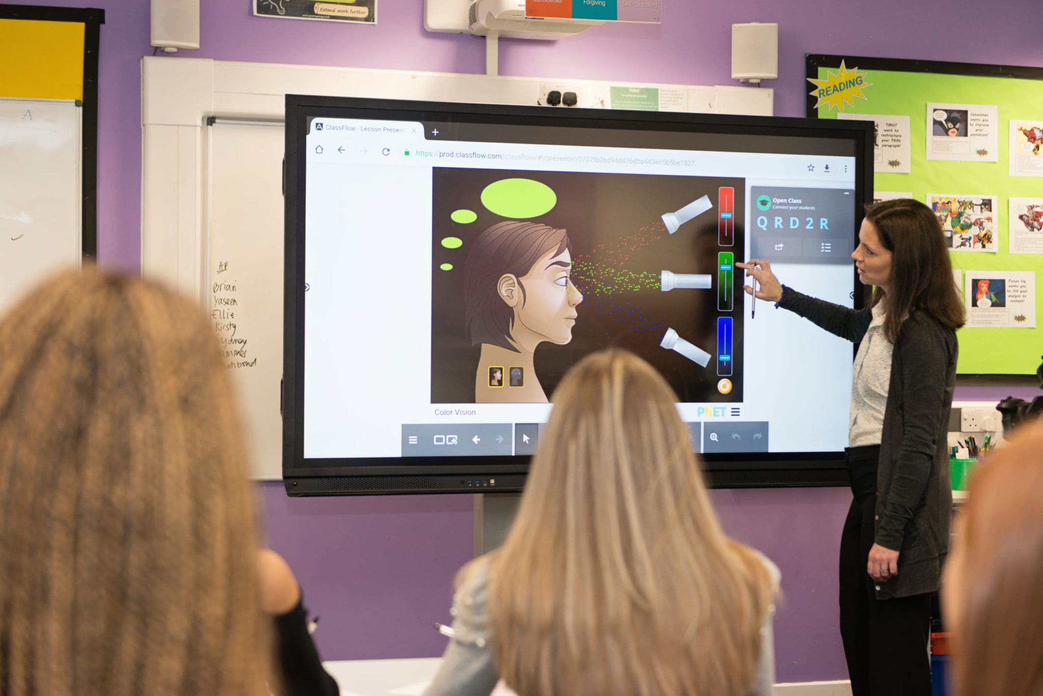 Softuri educaționale pentru creare de lecții digitale - NextClass